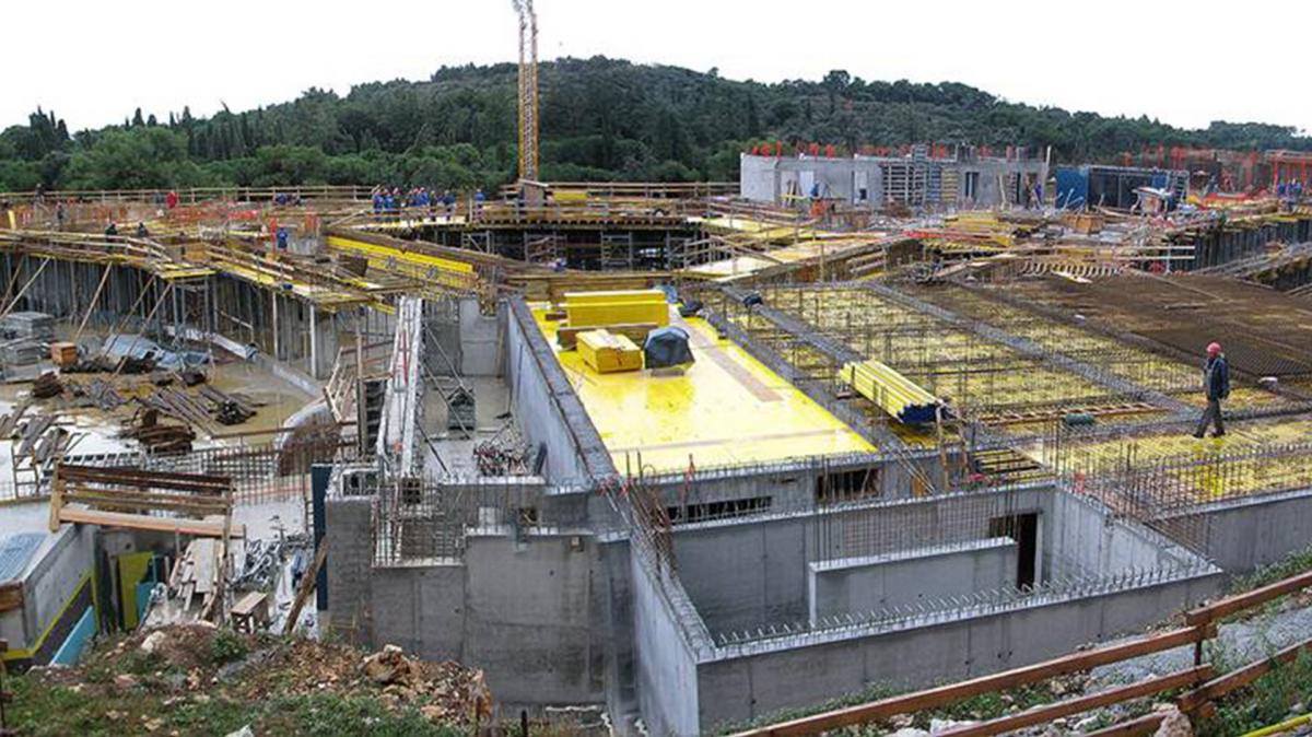 Construction of Hotel Lone starts | 3LHD